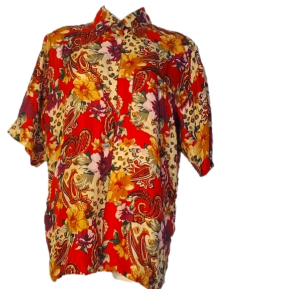 Tops | Vintage Ivy Club Classics Pure Silk Paisley Floral Abstract Abalone Button Down | Poshmark